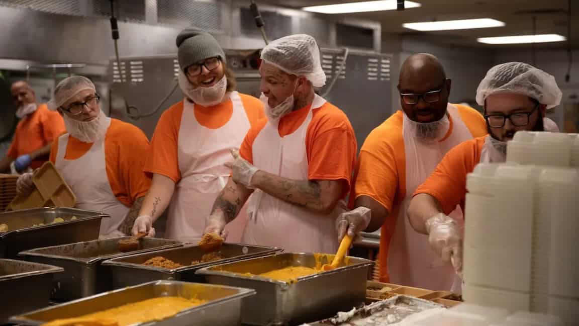 Okla inks $74 million deal to privatize prison food service